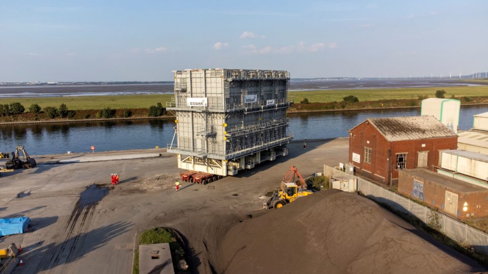 UK’s first refinery-based hydrogen furnace arrives at Essar Stanlow ...