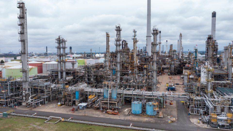 Prax Lindsey refinery collapse: High Court signs off £150m asset freeze ...