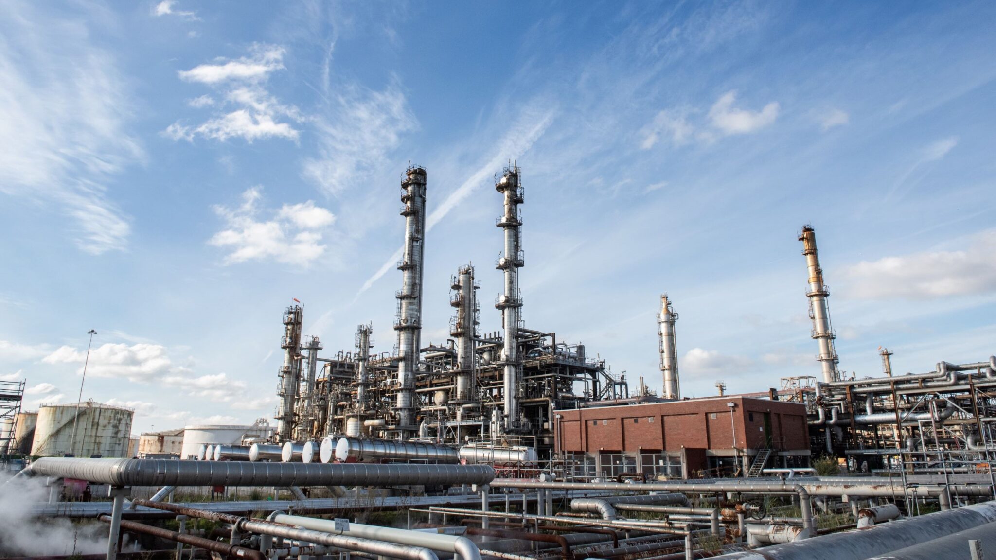 Stanlow Refinery: a century of the North West powering Britain | Fuel ...