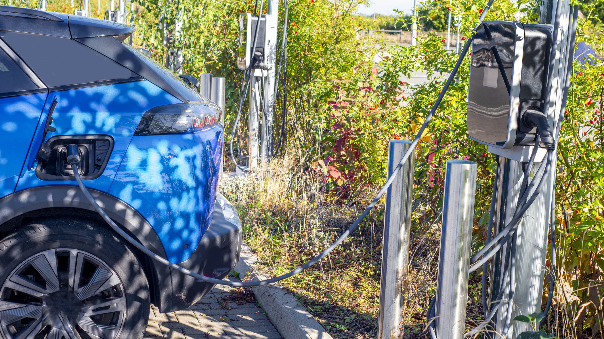 Ambitious EV growth targets raise UK grid concerns but what of the ...